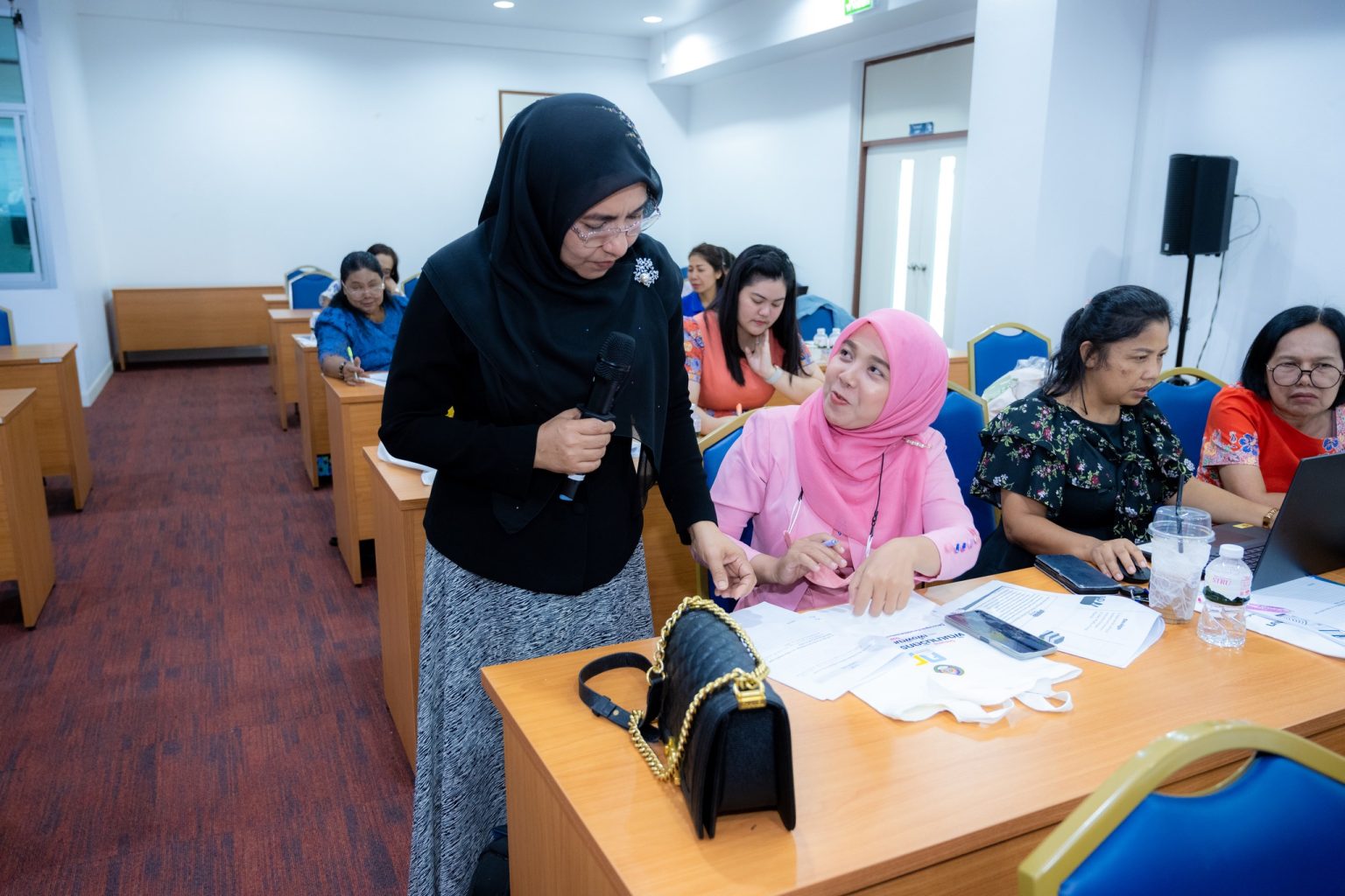 คณะครุศาสตร์ได้จัดหลักสูตรการอบรมเชิงปฏิบัติการพัฒนานวัตกรทางการศึกษาเพื่อการพัฒนาท้องถิ่น โดย ...